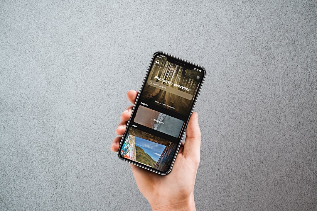 Enhancing Mobile Display Quality: OLED vs. LCD Screens - Doge Tec